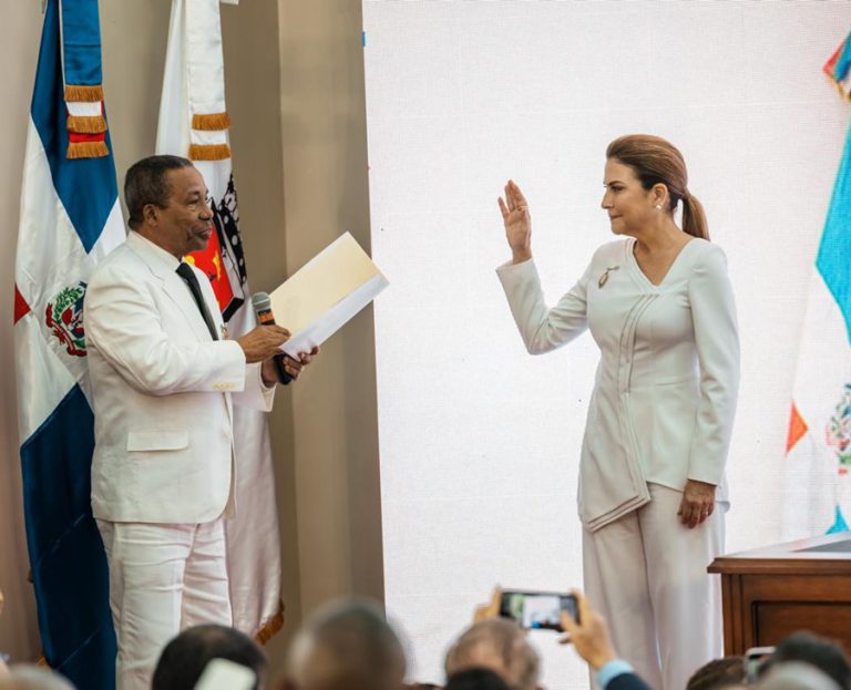 Carolina Mejía anuncia nuevas obras y un compromiso por el futuro de ...